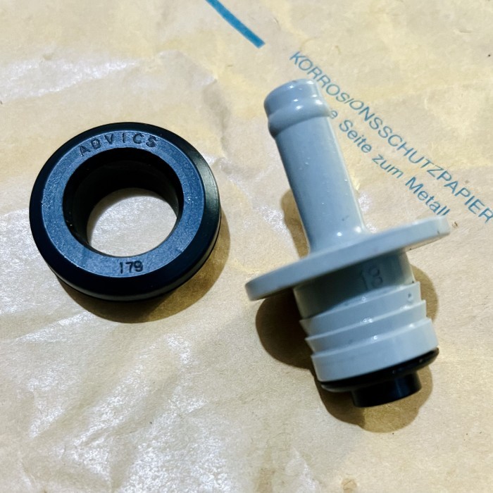 Vacuum Brake Booster Brake Valve Check Toyota 44730-60070 Fortuner Srz ...
