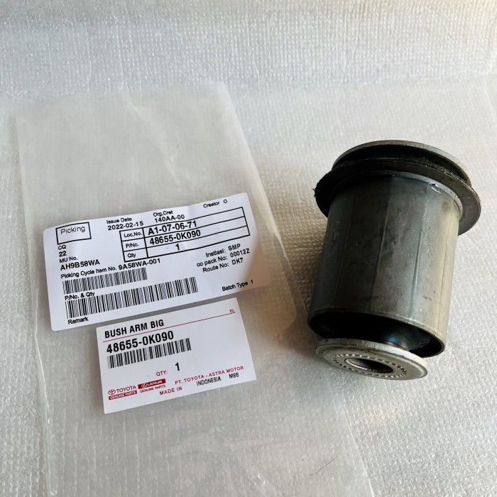Big Big Lower Arm Bushing Toyota 48655-0K090 Fortuner Hilux 2005-2015 ...