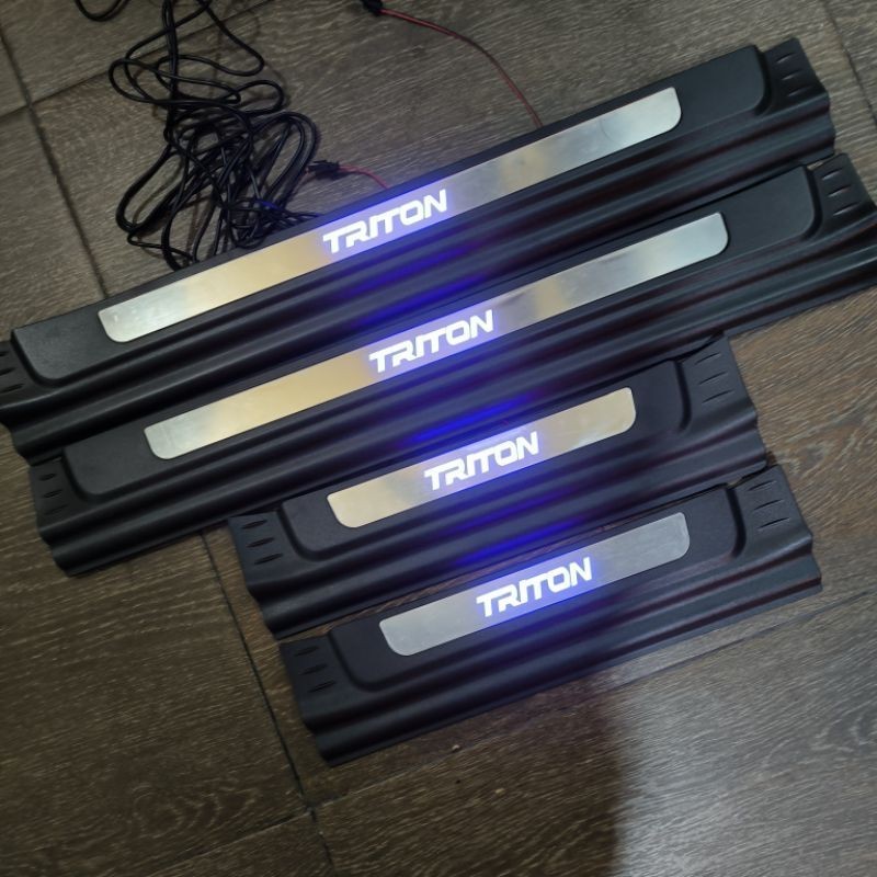 Mitsubishi Triton car door side step sill plate 2019 2020 2021 2022 ...