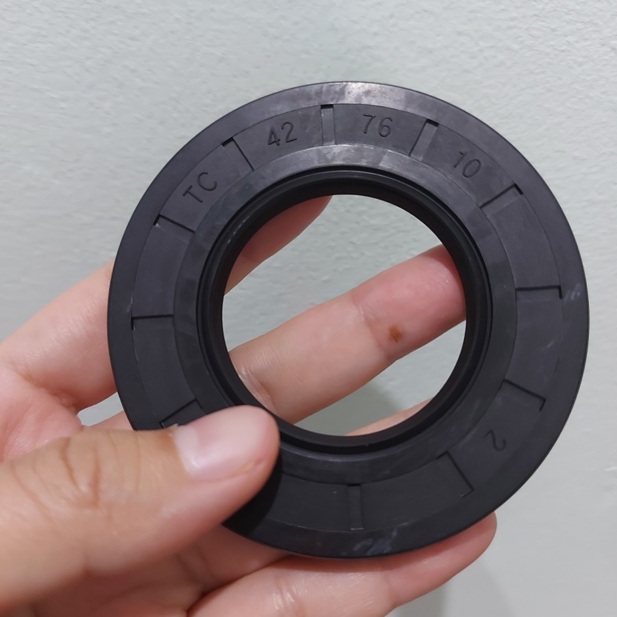 Oil Seal Tc 70*100*10 Nbr japan / Tc 70 100 10 / Nbr japan | Shopee ...