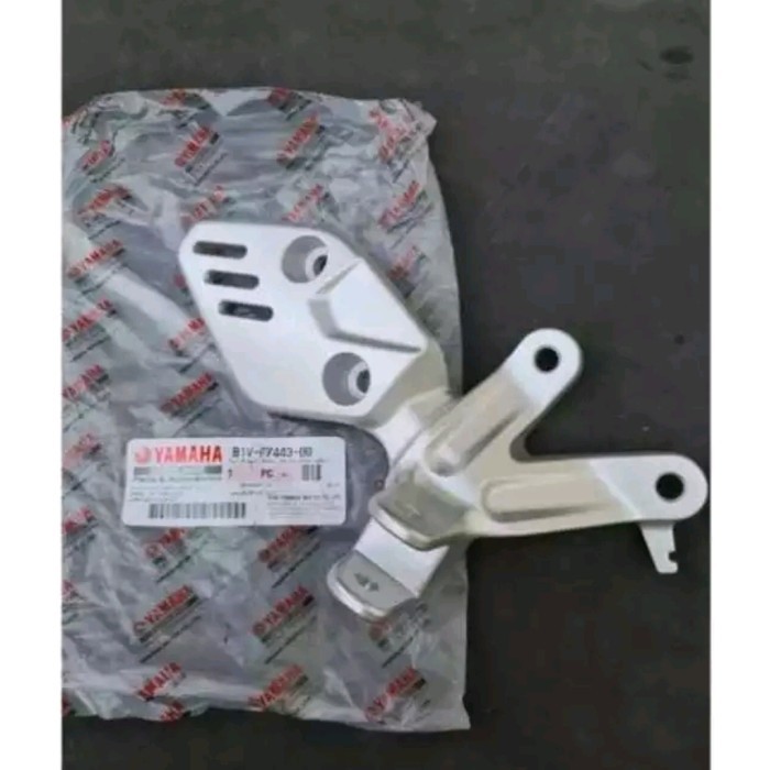 XSR right front Footstep mounting Bracket, WR 155 ORI YAMAHA B1V F7443 ...
