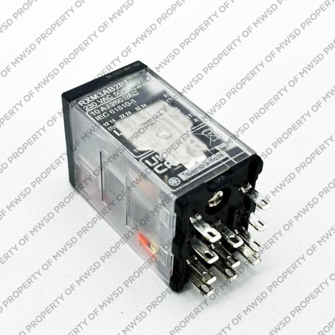 SCHNEIDER RELAY PLUG IN 3CO 10A WITH LED 220VAC RXM3AB2P7 | Shopee ...