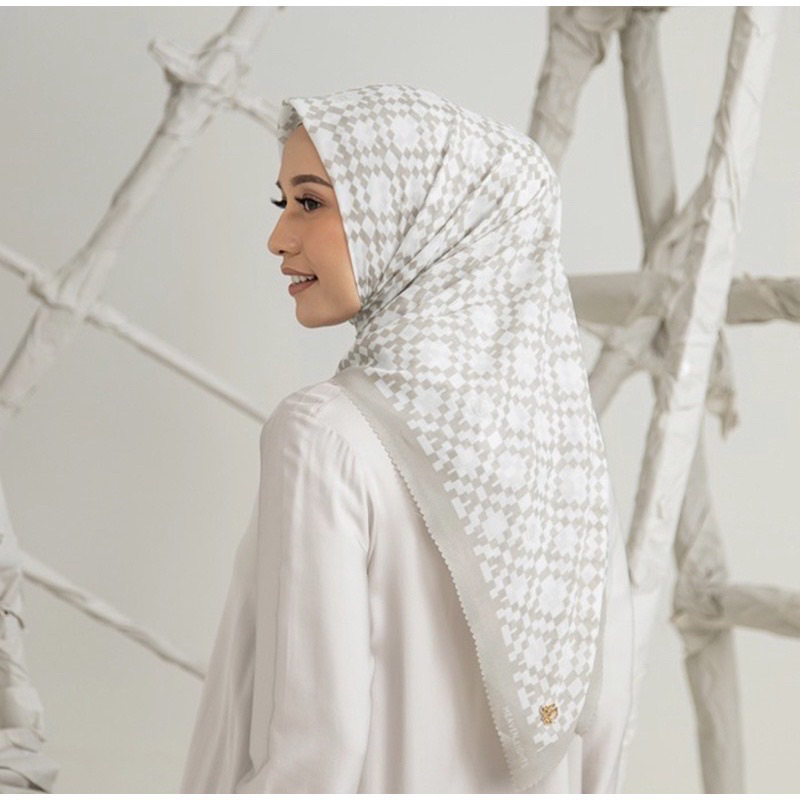 Hazel Monogram Scarf by Heaven Lights (Jasmine) New | Shopee Philippines