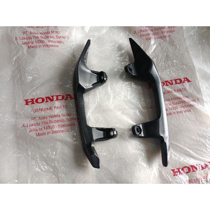 Original Honda ADV 160 rear handle helmet | Shopee Philippines