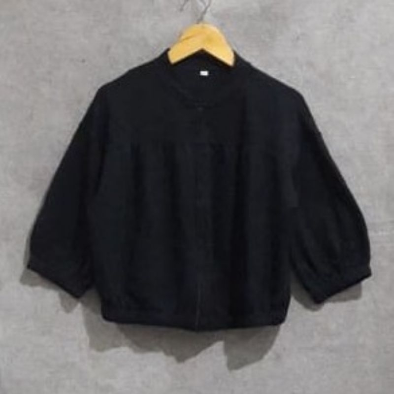 UNIQLO CROP JACKET** | Shopee Philippines