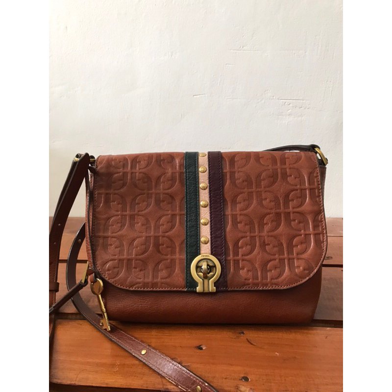 Foss*l Maya Flap Crossbody (preloved) | Shopee Philippines