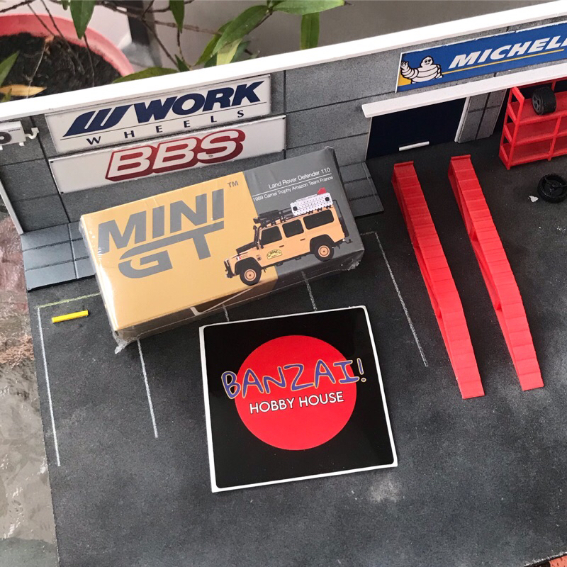 Mini GT LAND ROVER DEFENDER 110 | 1989 CAMEL TROPHY AMAZON TEAM FRANCE ...