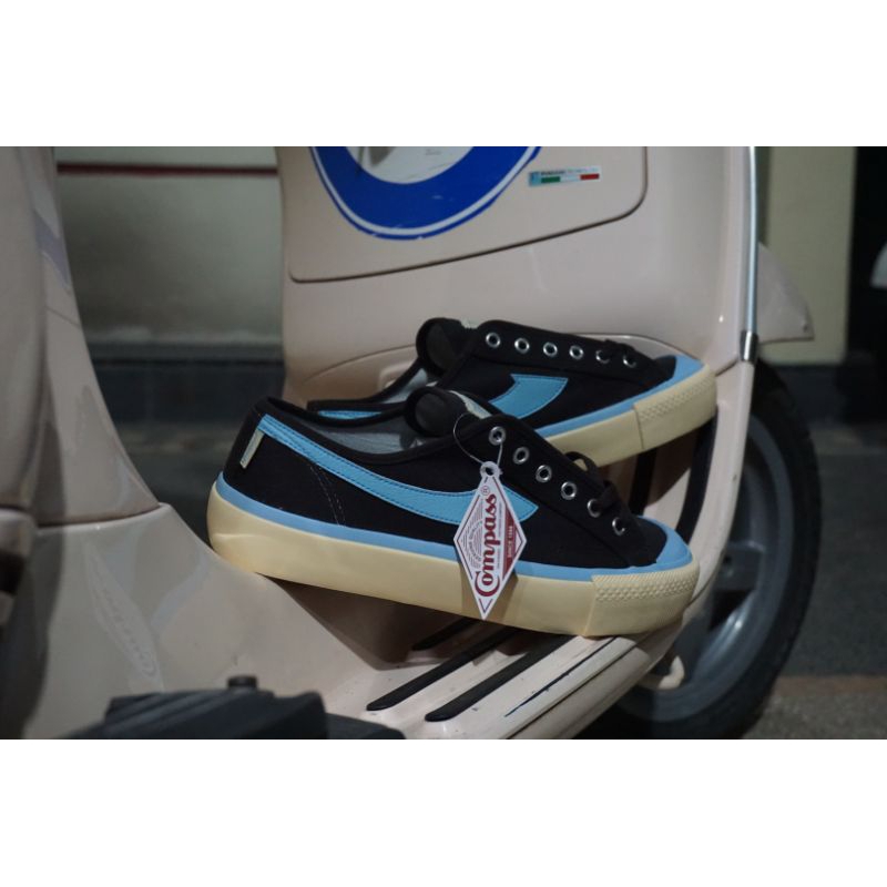 Compass Gazelle Low Choco Ice / Wafer Maroon Shoes 100% Original ...