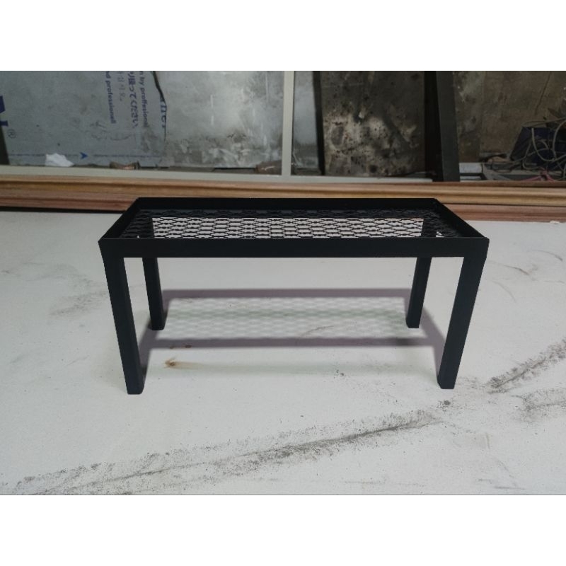 Versatile 4-leg Wire Rack With A Length Of 66cm, Width Of 30cm, And ...