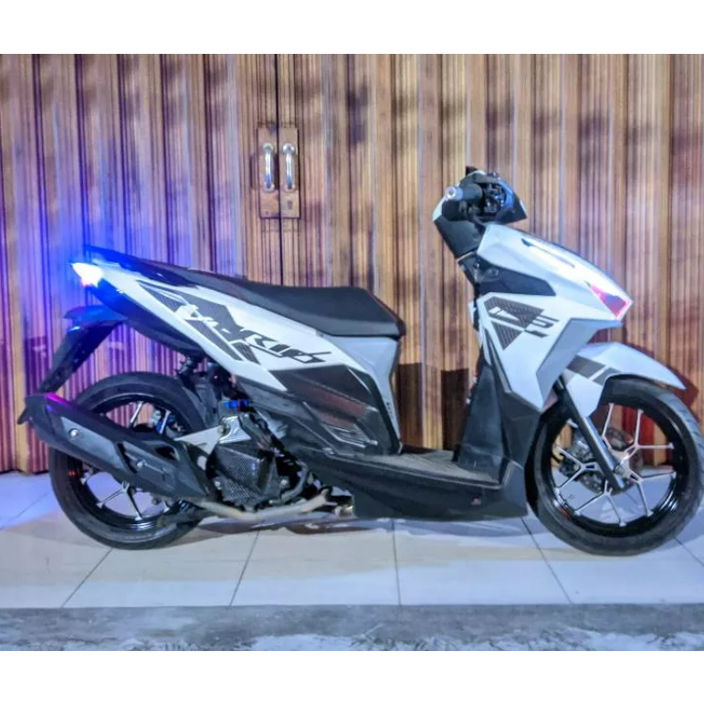 Transparent STRIPING VARIO LED OLD 125 VARIO LED OLD 150 2015-2017 ...