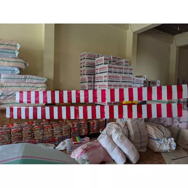 Stringed plastic flags already have strings, just put it on, 5-6 meters ...