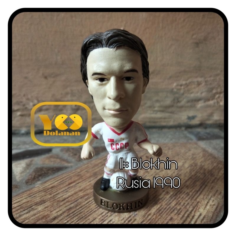 11 BLOKHIN - RUSIA 1990 CORNTHIAN PROSTARS FIGURE FOOTBALL PLAYER ...