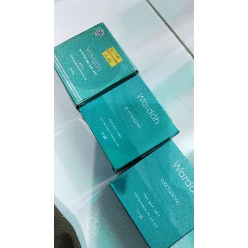 Wardah two way cake exclusive | Shopee Philippines