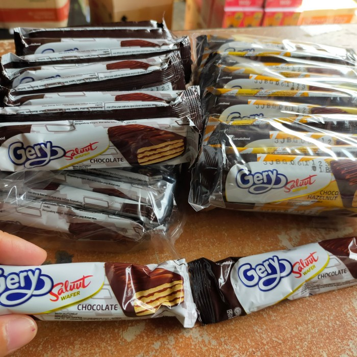 Gery SALUUT WAFER CHOCOLATE HAZELNUT WAFER CHOCOLATE CHOCO SALUT 1 pack ...