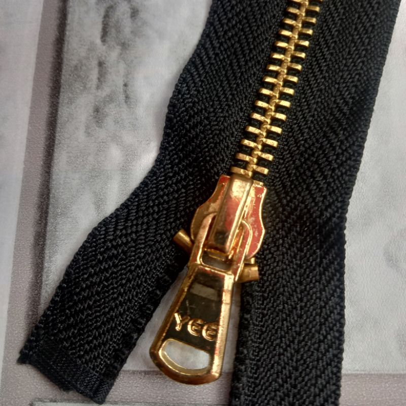 Yee Jacket zipper with serrated teeth gold color 70 cm - bag zipper ...