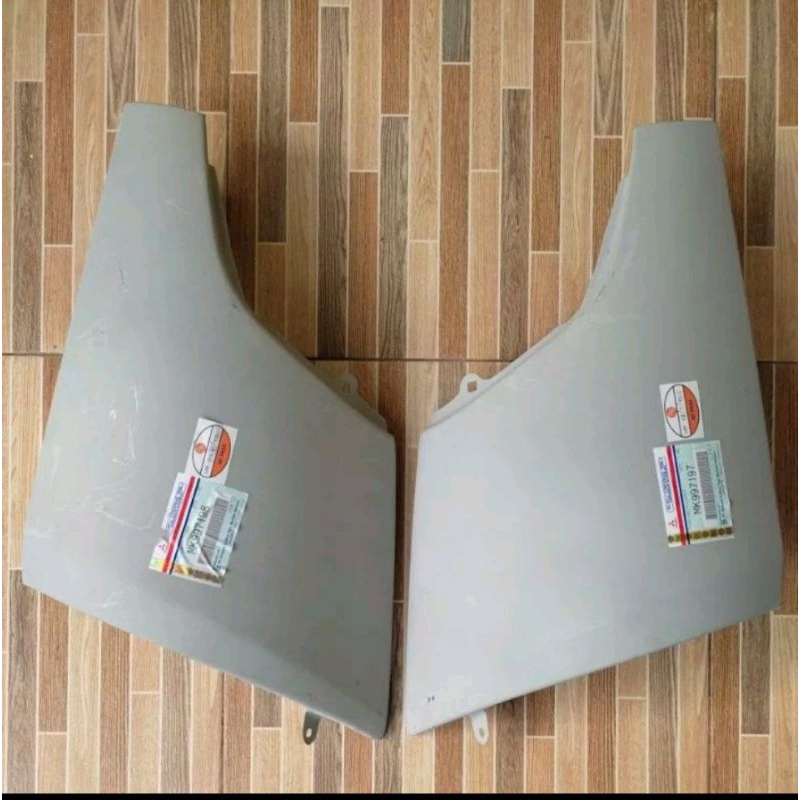 1 original corner cheek Mitsubishi colt Canter ps125, side plate ...