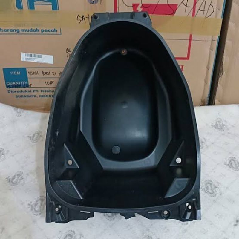 Honda Vario 125 Sling Luggage box | Shopee Philippines