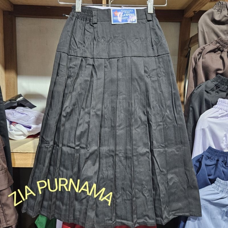 Mexican Rempel/pliser school uniform with lower waist. Black | Shopee ...