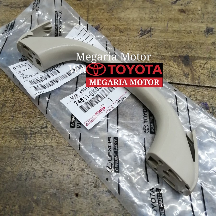 Original Innova Fortuner Ceiling Top Handle Hand Grip | Shopee Philippines