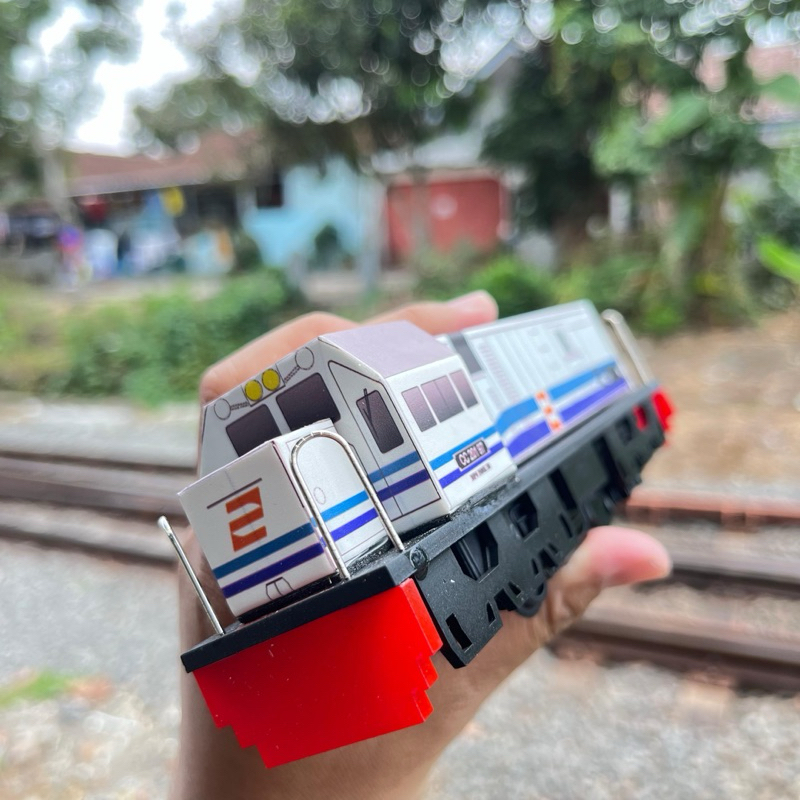 MESIN Miniature Train Locomotive cc201 OCEAN BLUE FULL ACRYLIC Engine ...