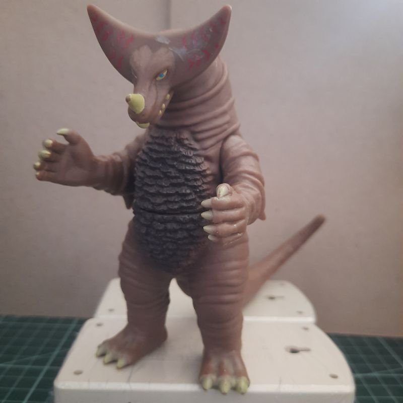 Ultraman Ultra Monster Kaiju Gomora Figure Original Bandai | Shopee ...