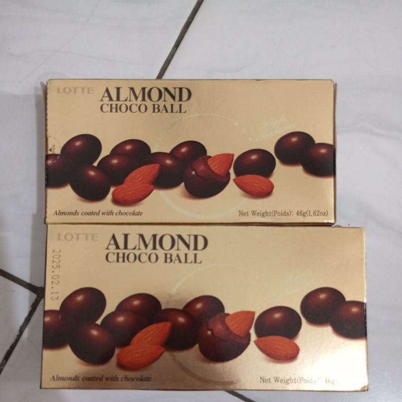 Lotte Almond &choco lord milk chocolate & Nestle Crunch | Shopee ...