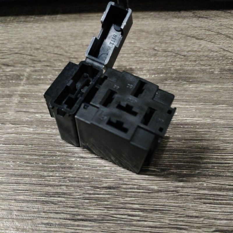 Relay House Socket + Handheld Fuse Socket Without Skun 5 / 4 Feet ...