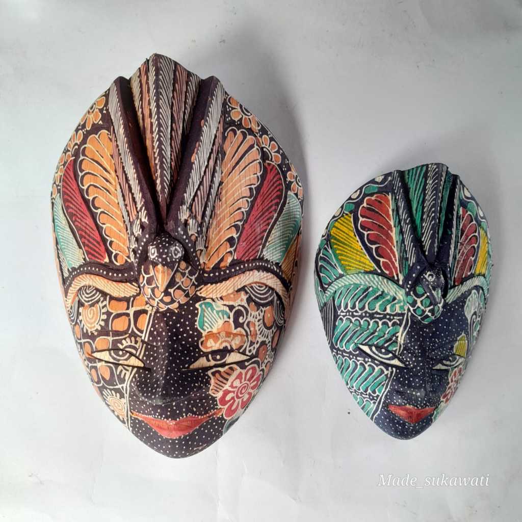 KAYU HIASAN DINDING Wall decoration Mask Panji Merak Bali Draw batik ...