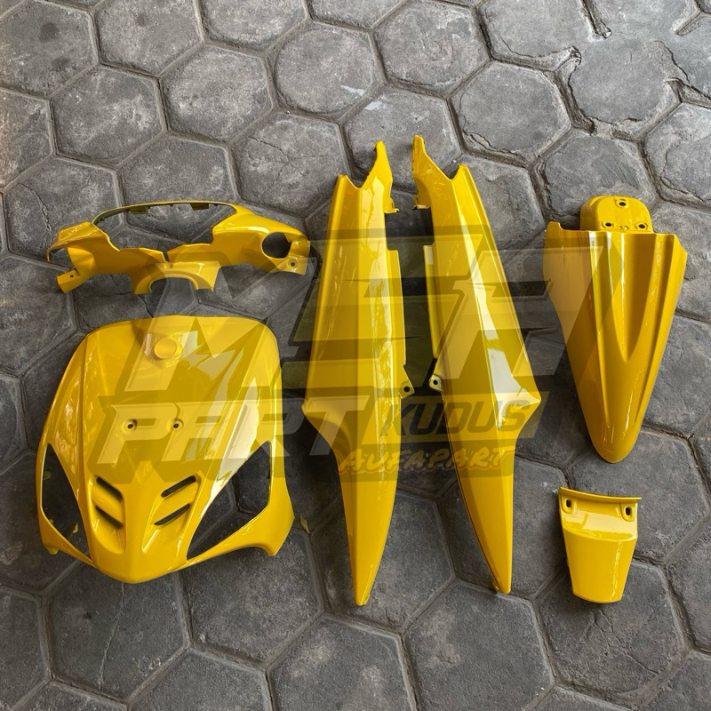 Yamaha mio sporty Old Smooth Body Yellow, Old mio sporty | Shopee ...
