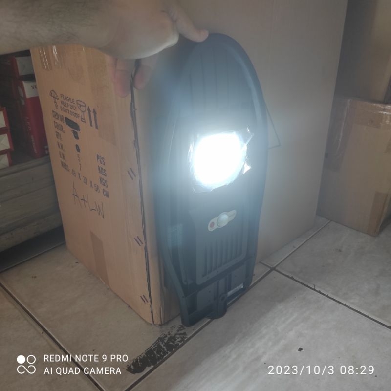 Solar Powered Street Light 50 Watt Vacolux Solar Street Light Using ...