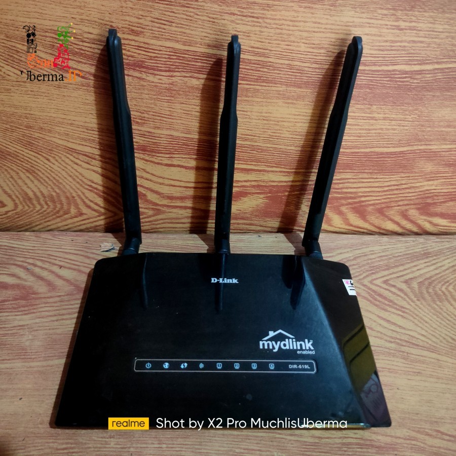 D-Link DIR-619L Wireless N 300 Cloud Router High Power 3 antenna ...