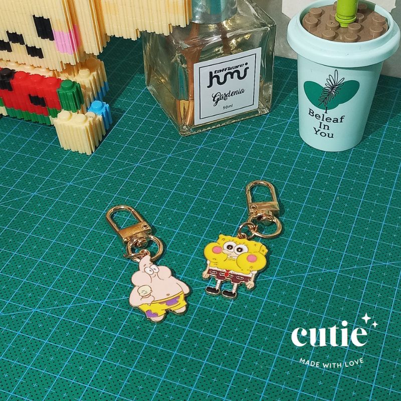 GANTUNGAN Couple Keychains / Enamel Couple Keychains / Spongebob Couple ...