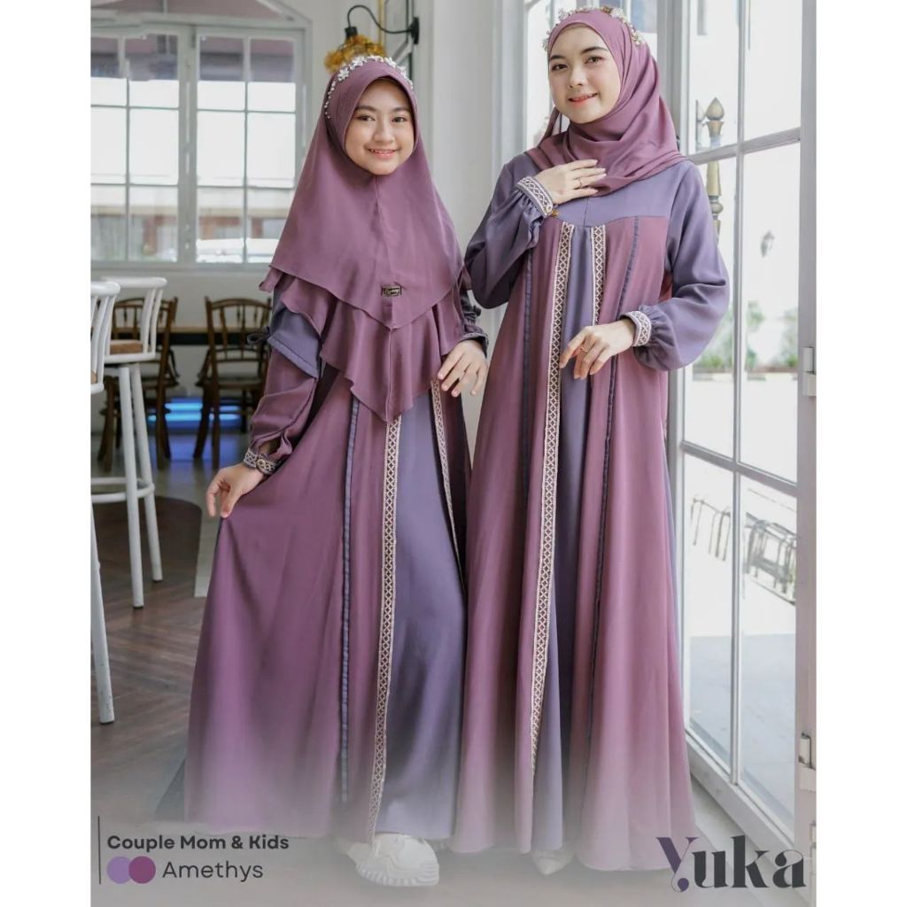 Mother And Daughter Brocade Robe Free Hijab+Pashmina Yuka By Eticha ... Mother And Daughter Brocade Robe Free Hijab+Pashmina Yuka By Eticha ...