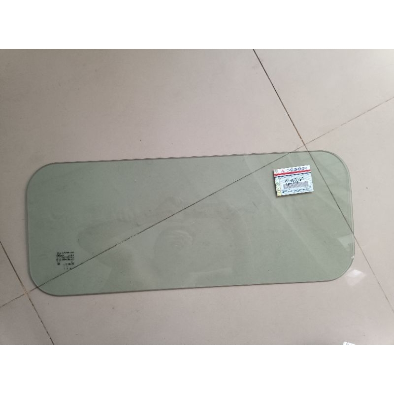 Mitsubishi Canter PS110/125 rear cabin glass | Shopee Philippines