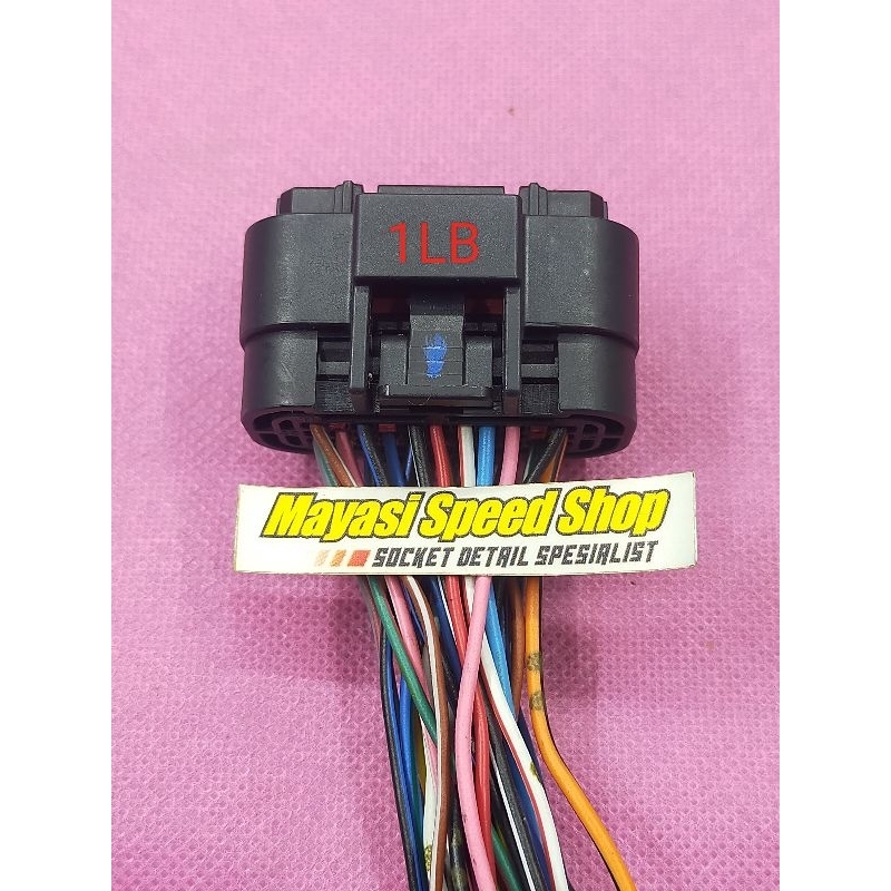 Yamaha Xeon rc 125, Xeon GT125 ecu socket, ecu code 1LB pin 33 ...