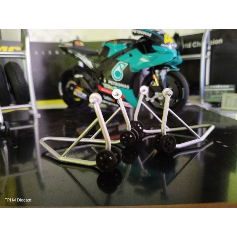 Rear Paddock Stand NO.2 resin 3D print Scale 1:12 | Shopee Philippines