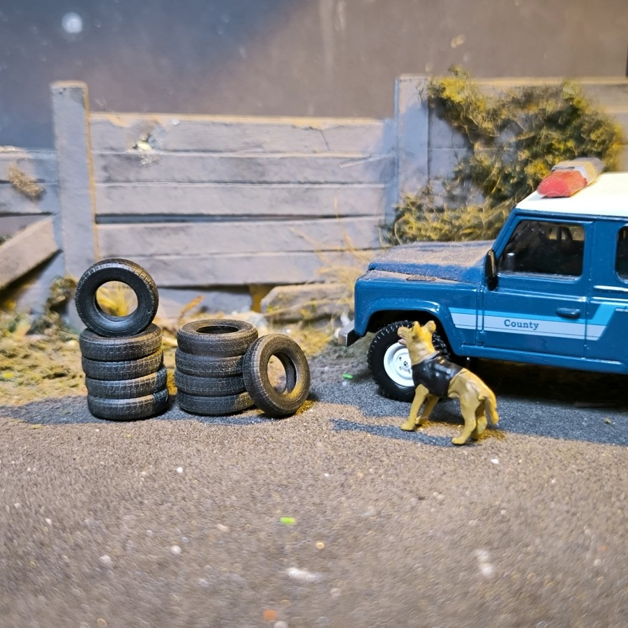 Tires Stack - 1/64 Outer Tire Stack Stack Miniature Diecast Diorama ...