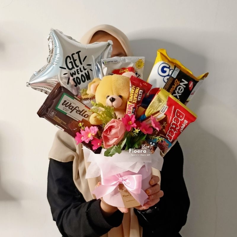Snack Bloom box with balloon dolls, graduation gifts, birthday snack ...