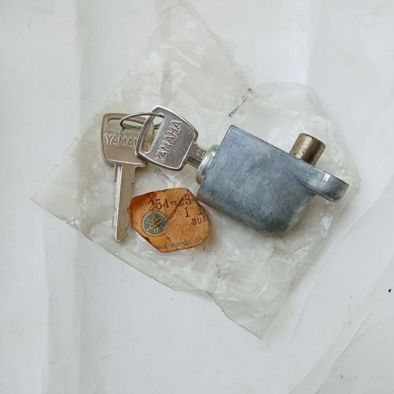 Handlebar lock Yamaha Ls2 Yb80 Yb100 L5t L2g Lb80 Yl2 Ya6 Ls3 T80 Yg5 ...