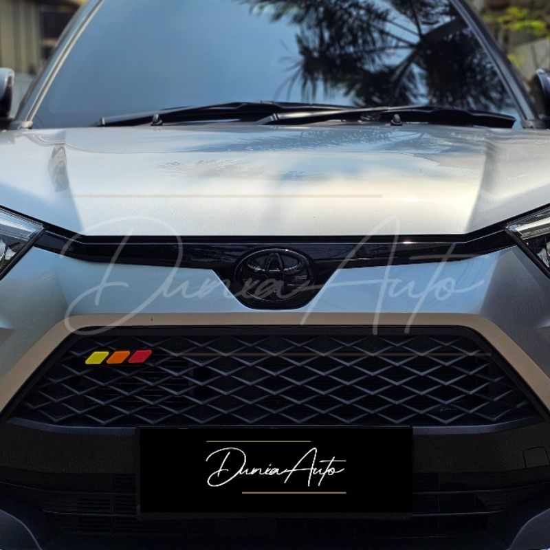 Toyota Raize Front Deep Black Glossy Logo Emblem | Shopee Philippines