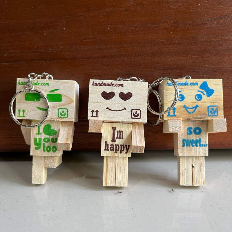 GANTUNGAN KAYU Danbo jogja key chain 1 code (20pcs) wooden doll ...