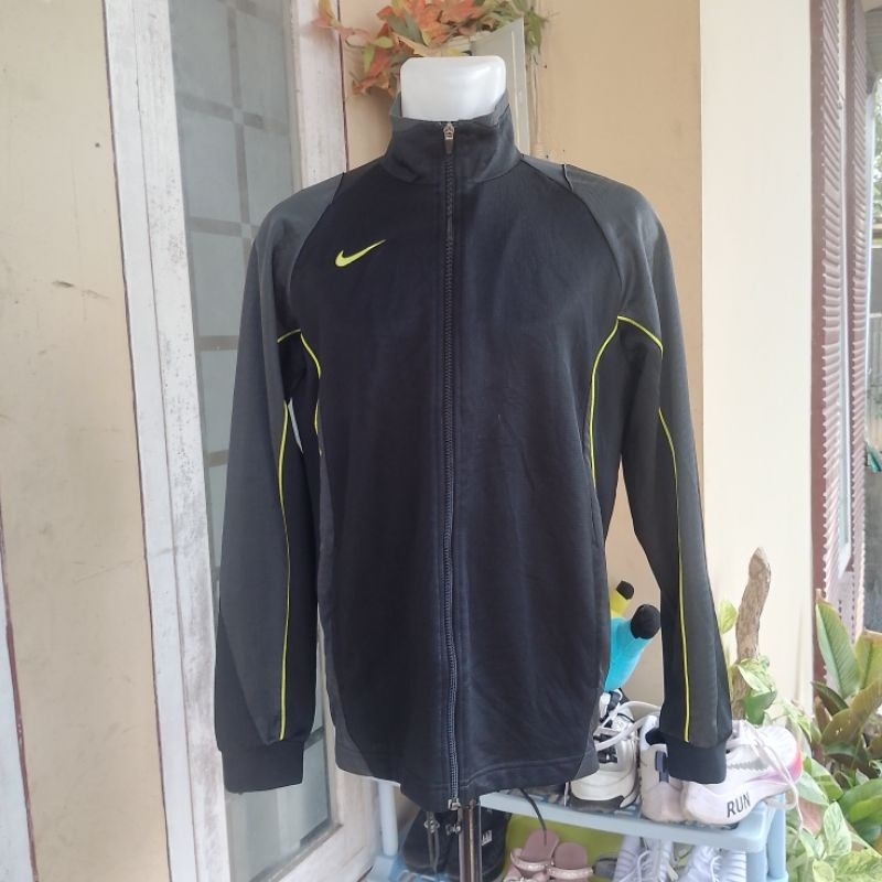 Nike/vintage/preloved/clothes | Shopee Philippines