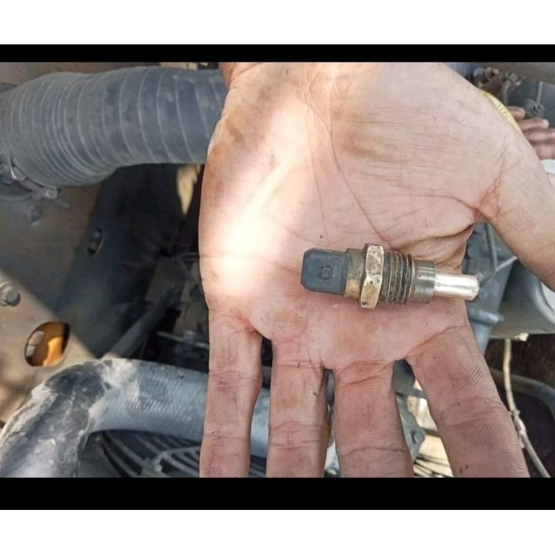 Hyundai pc200 radiator Temperature sensor | Shopee Philippines