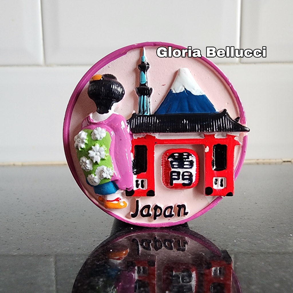 Japanese souvenirs, maiko geisha, Japanese fuji Lantern tokyo ...