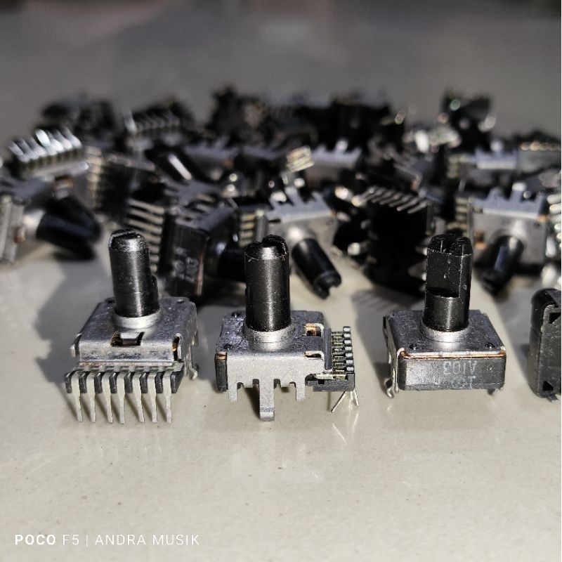 Potentio volume keyboard Yamaha foot 7 Pin suitable for psr old psr ...