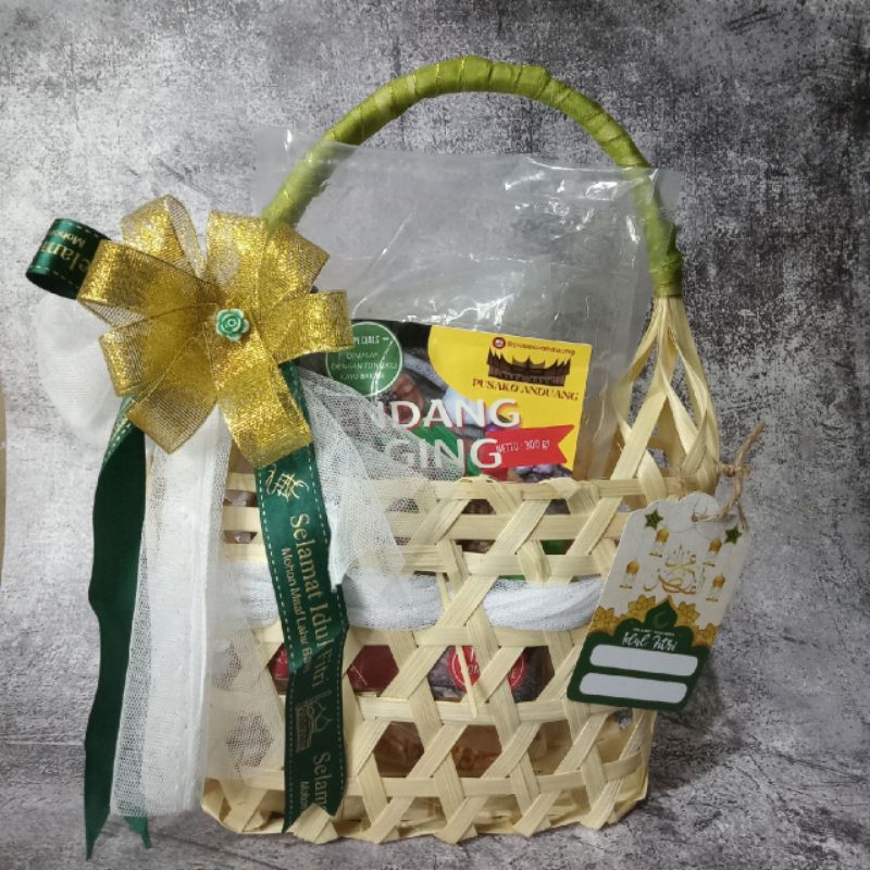 Medium Size Woven Bamboo Basket 20x10x15cm Food Gift Hampers Parcel ...
