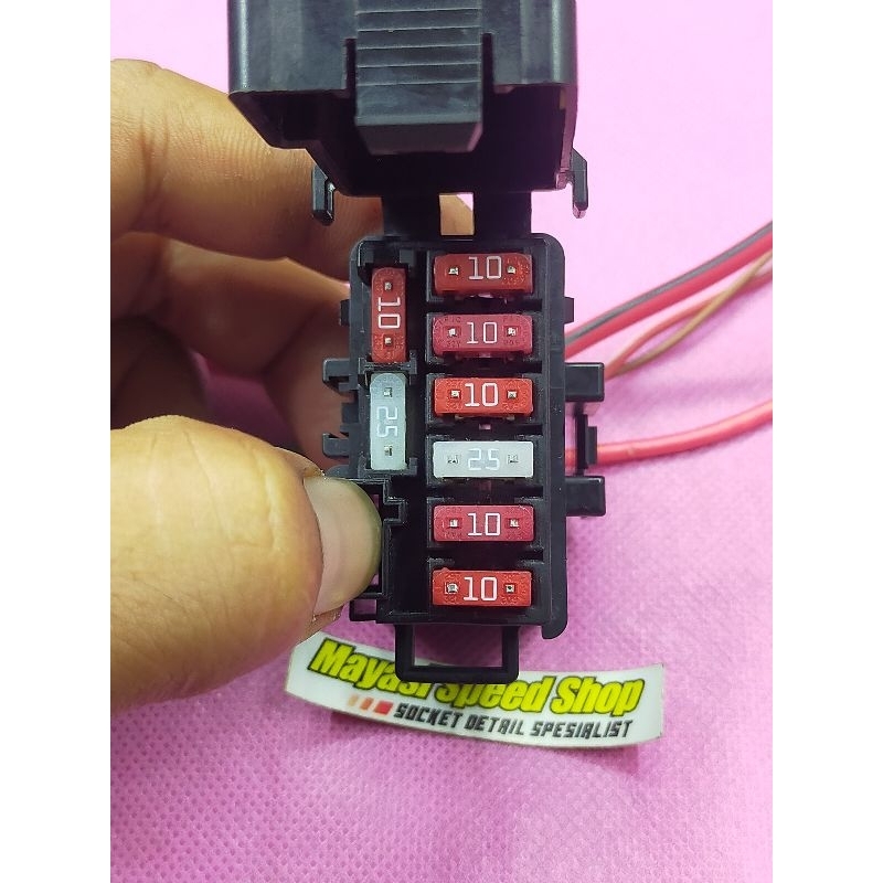 Fuse Box - Vario 125 old type Bulb gen 1 Complete With Fuse. | Shopee ...
