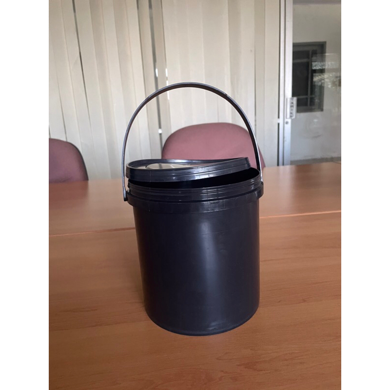 Plastic Bucket 2.5 liter Pail 2.5 liter (3KG) BLACK | Shopee Philippines