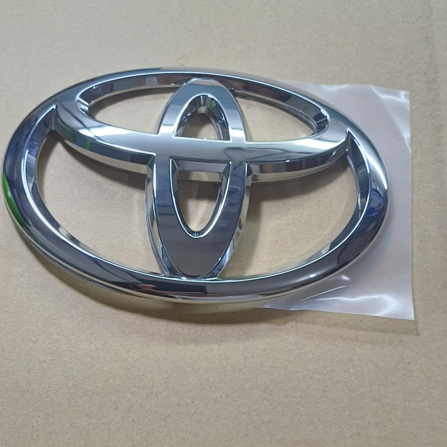 Original innova reborn rear trunk logo emblem | Shopee Philippines