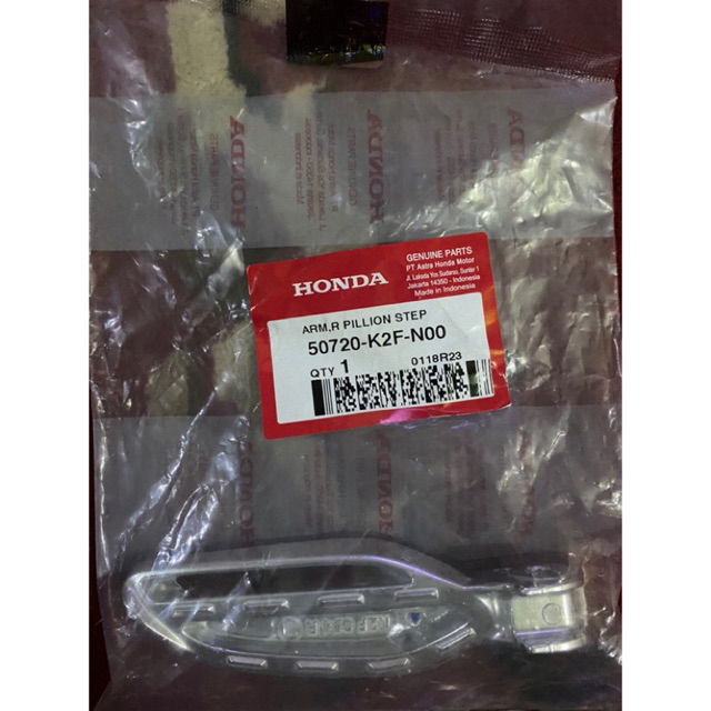 New SCOOPY RIGHT REAR STEP FOOTSTEP 2021 50720-K2F-N00 | Shopee Philippines